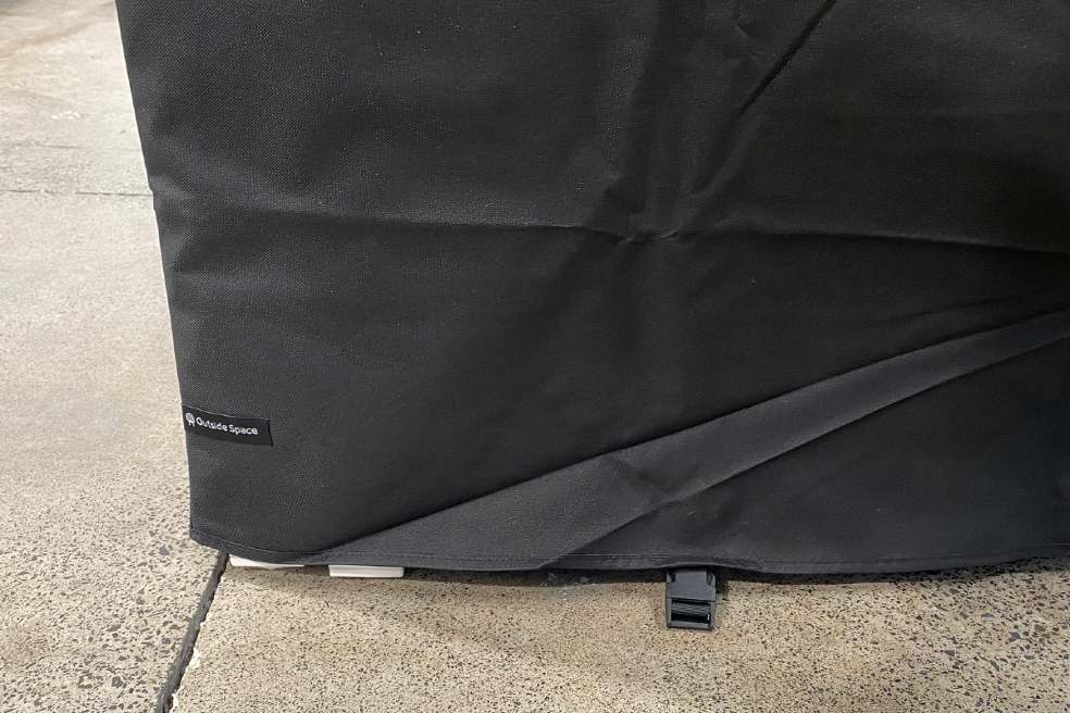 Rain Cover for 2M Dinner at Ours Table - Outside Space